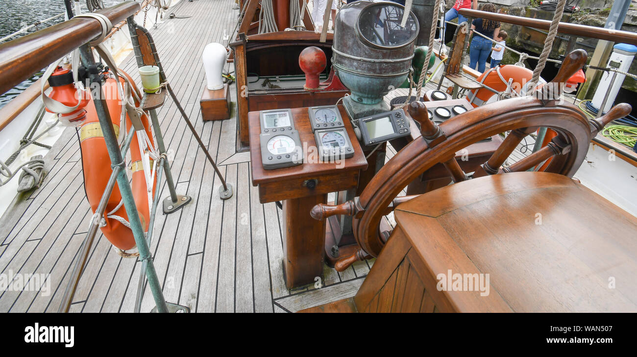 Rudder and command post of an old schooner Stock Photo - Alamy