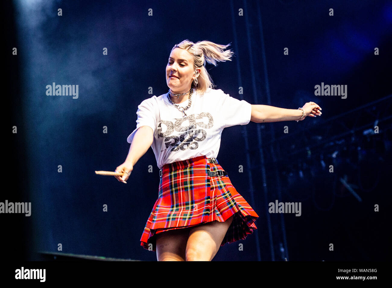 Anne marie singer hi-res stock photography and images - Alamy
