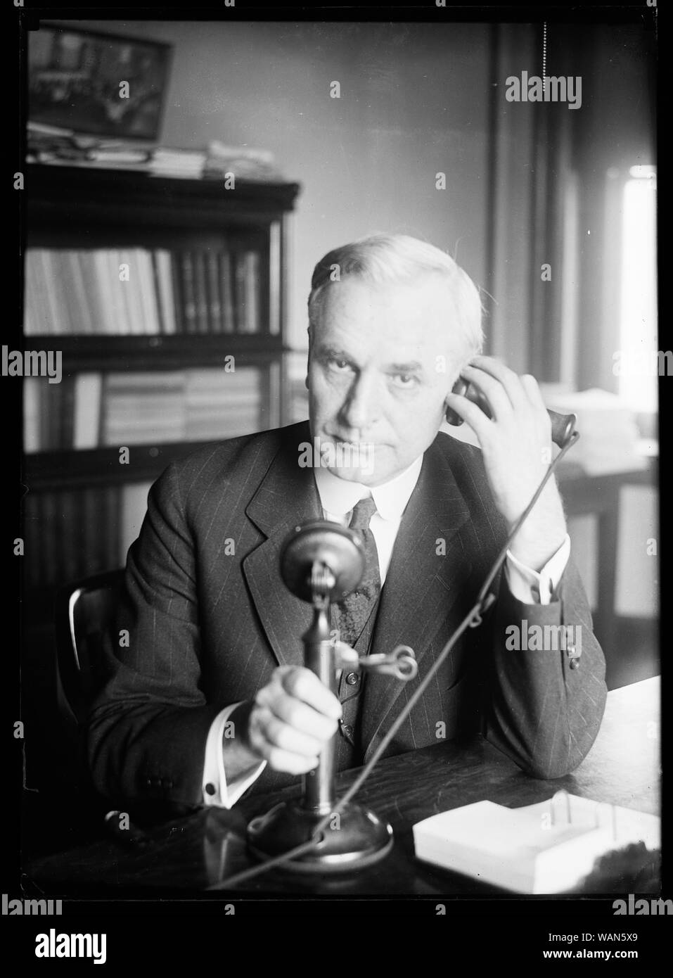 Cordell hull state office hi-res stock photography and images - Alamy