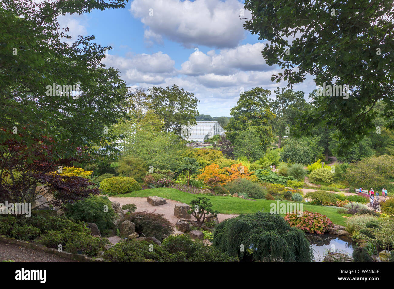 Garden through the seasons hi-res stock photography and images - Alamy