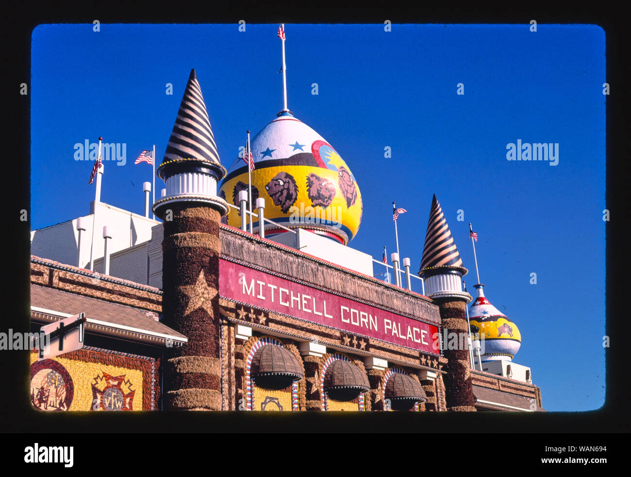 Corn palace murals hi-res stock photography and images - Alamy