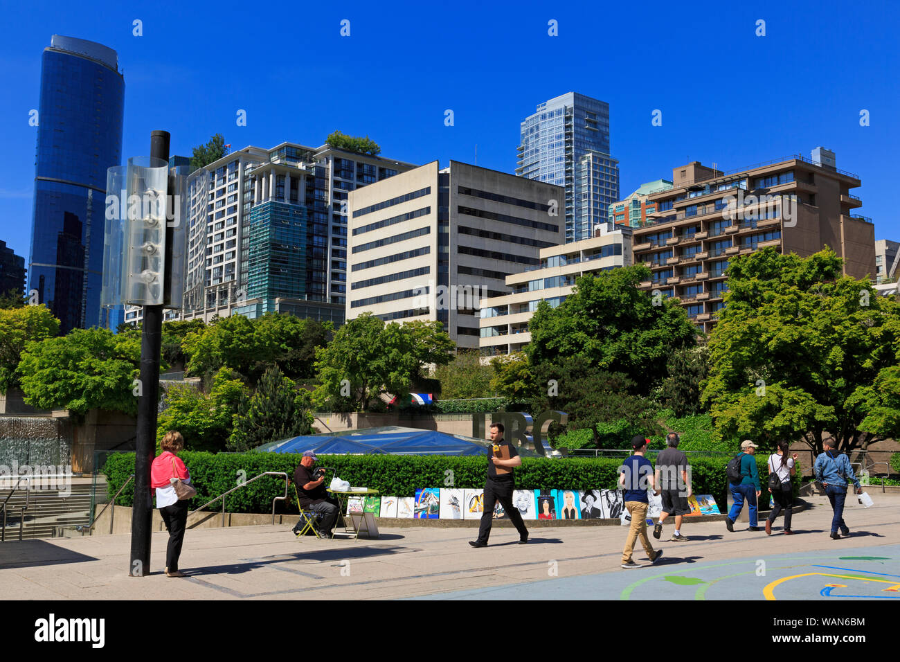 Robson square vancouver hi-res stock photography and images - Alamy