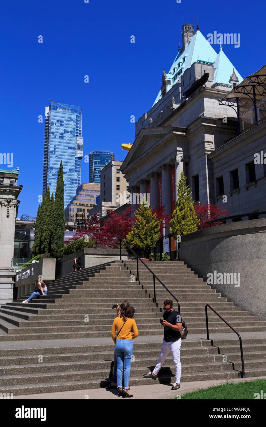 Robson gallery hi-res stock photography and images - Alamy