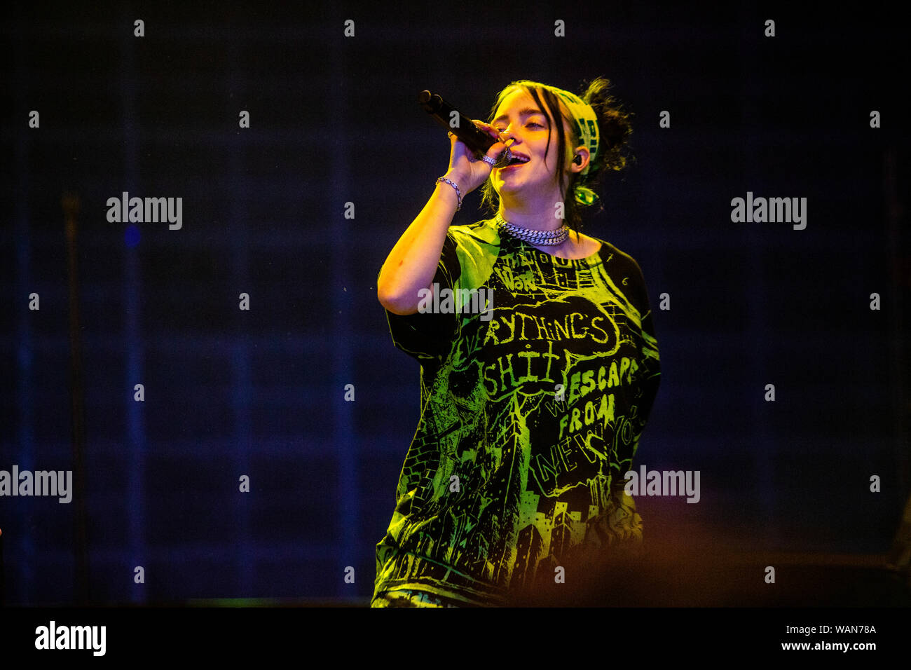 Billie eilish palco hi-res stock photography and images - Alamy