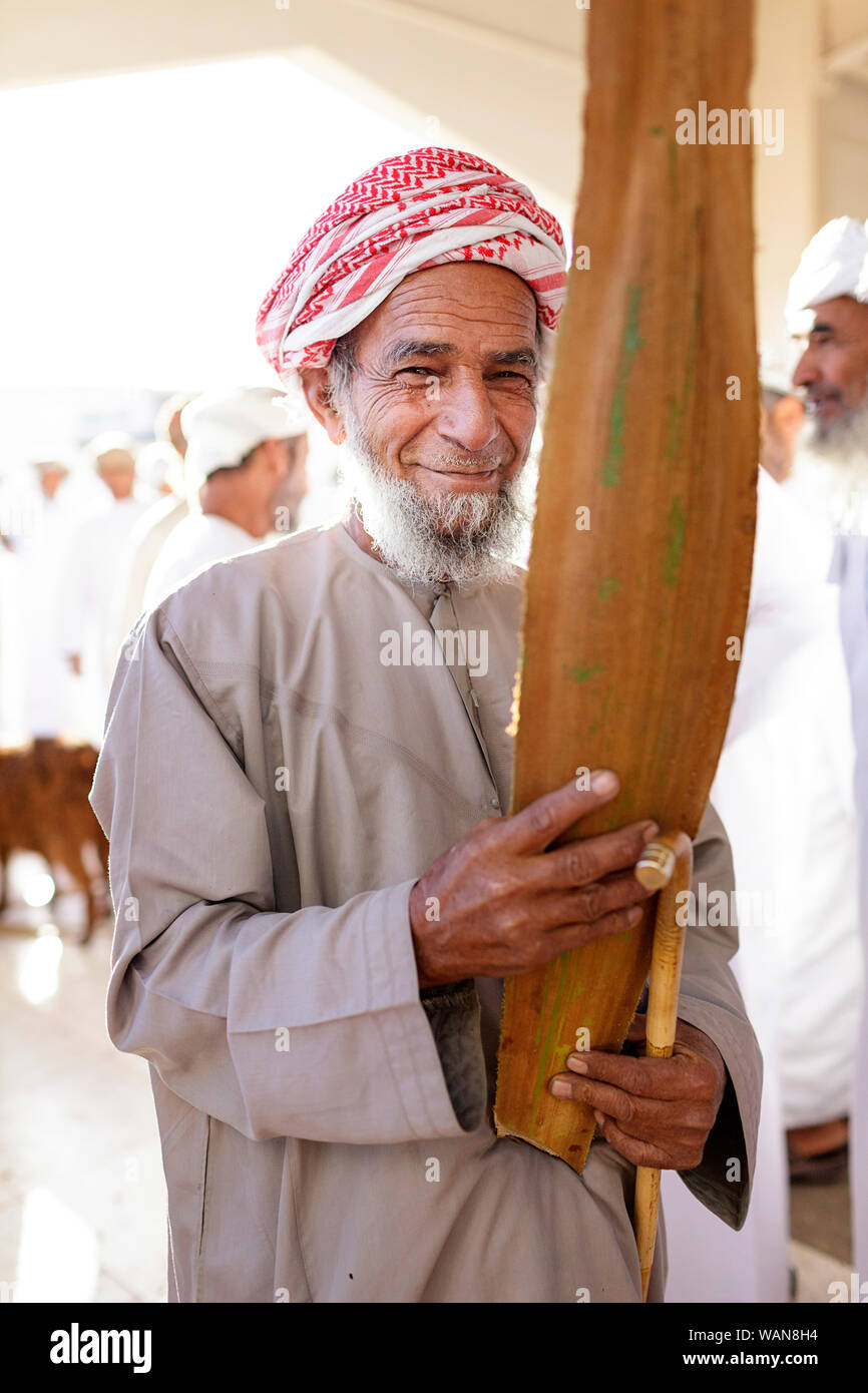 Omani man in traditional dress hi-res stock photography and images - Alamy