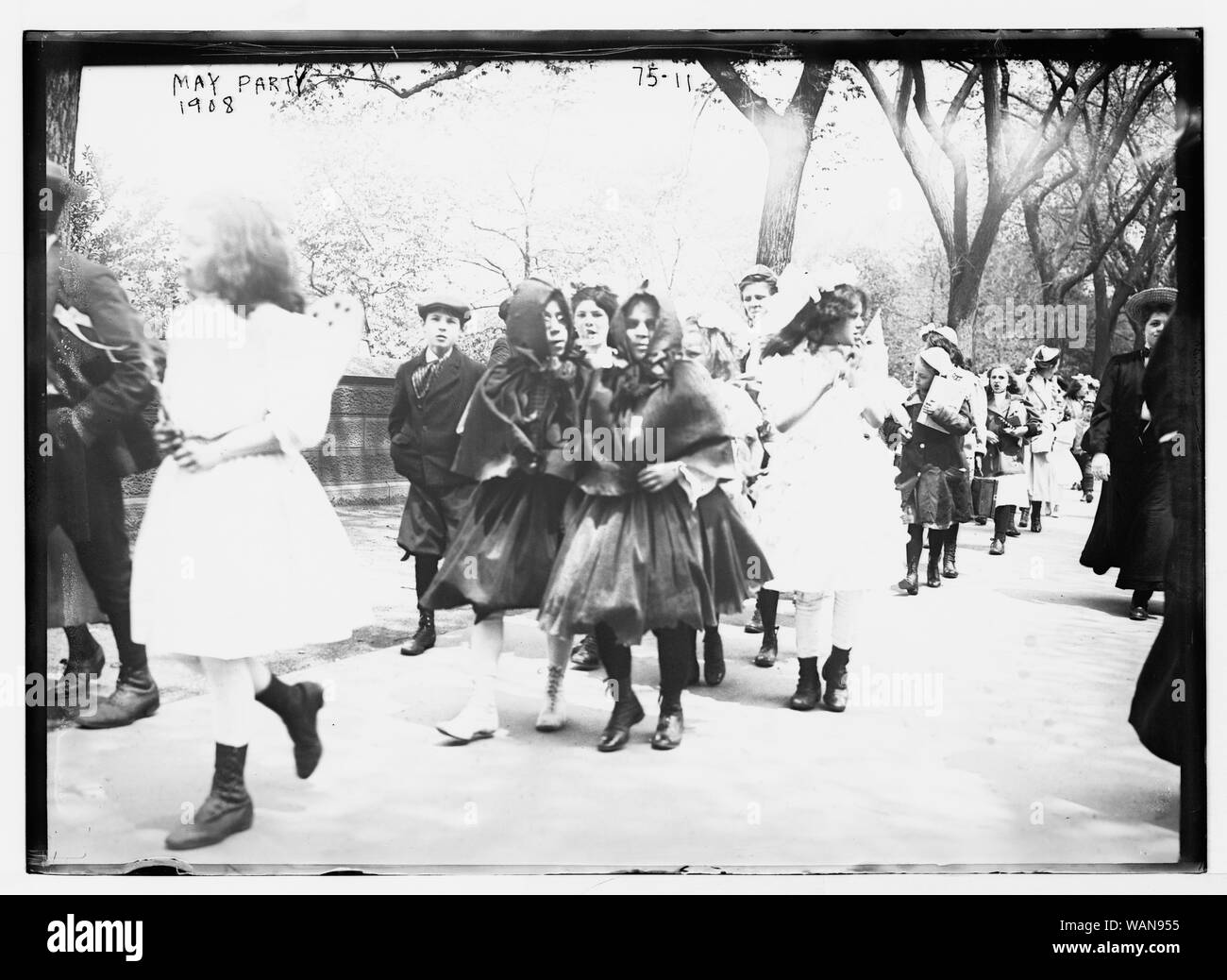 Costumed hi-res stock photography and images - Alamy