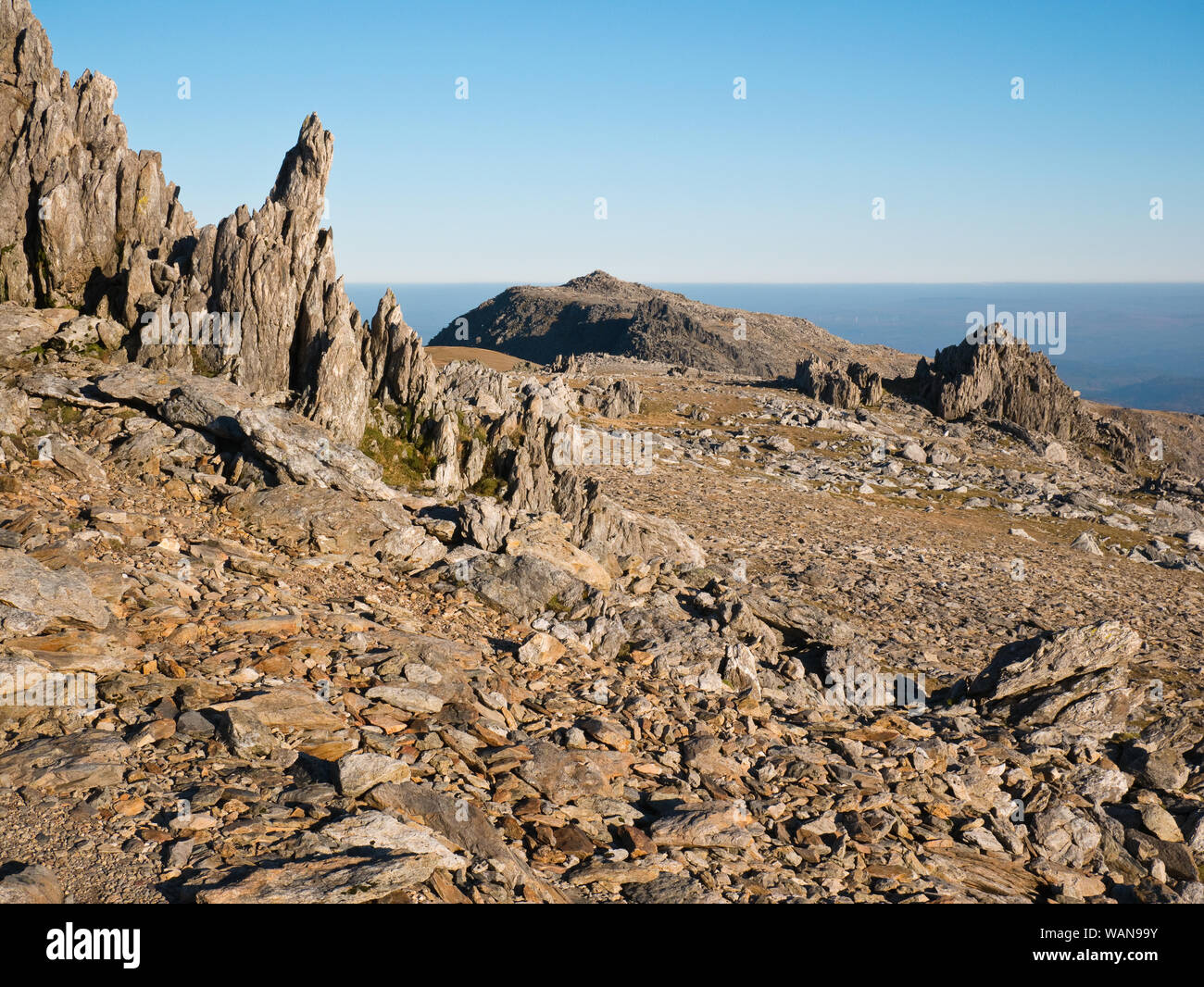 The rocky summit plateau of Y Glyderau mountains in Snowdonia, showing ...