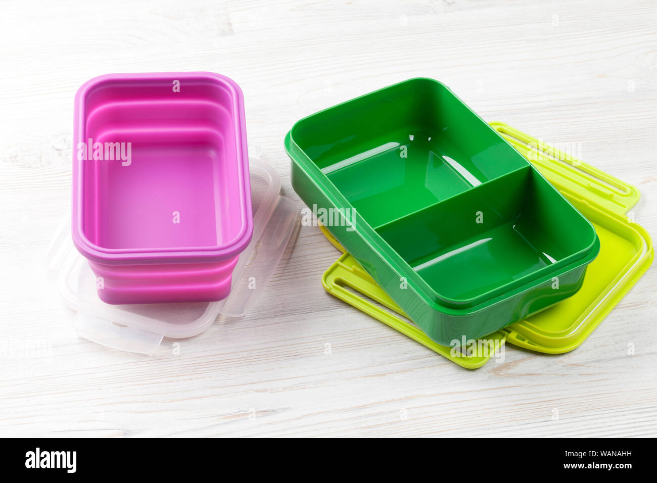 Empty boxes school hi-res stock photography and images - Alamy