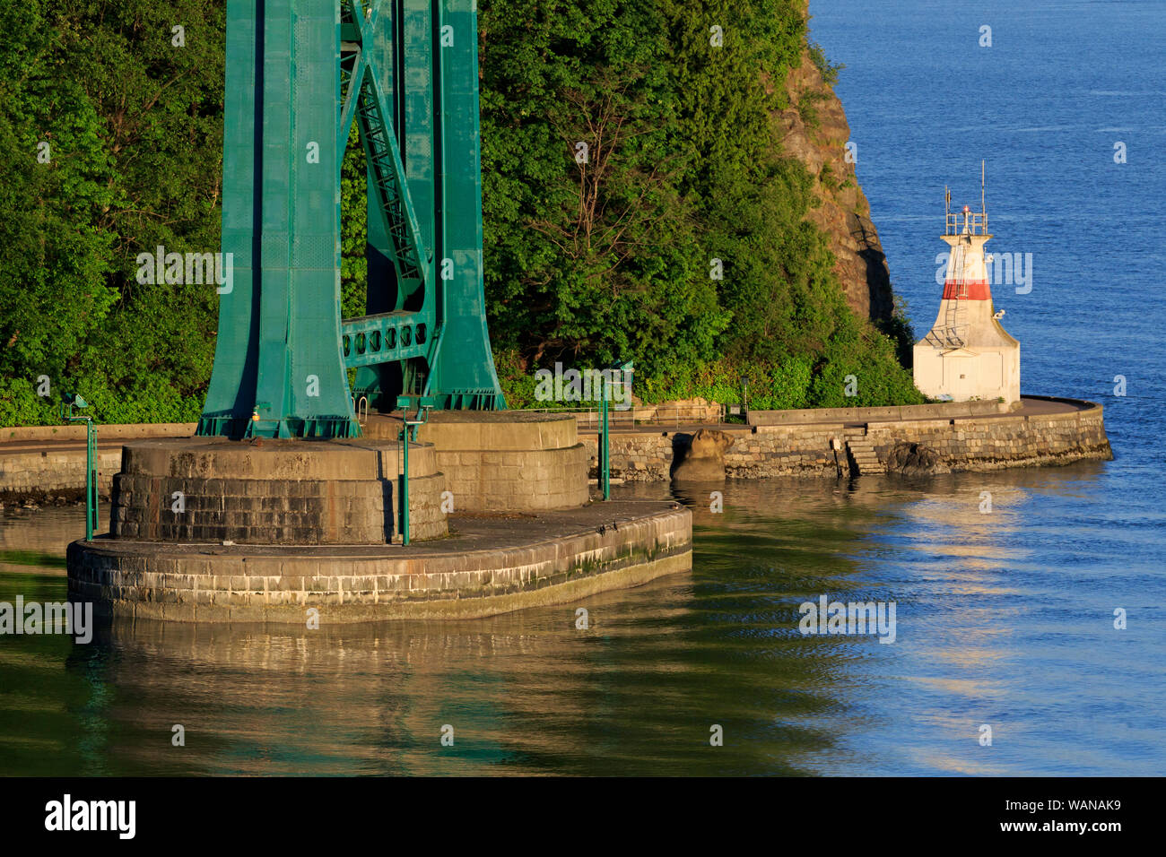 Prospect Point Lighthouse & Lions Gate Bridge, Vancouver City, British ...