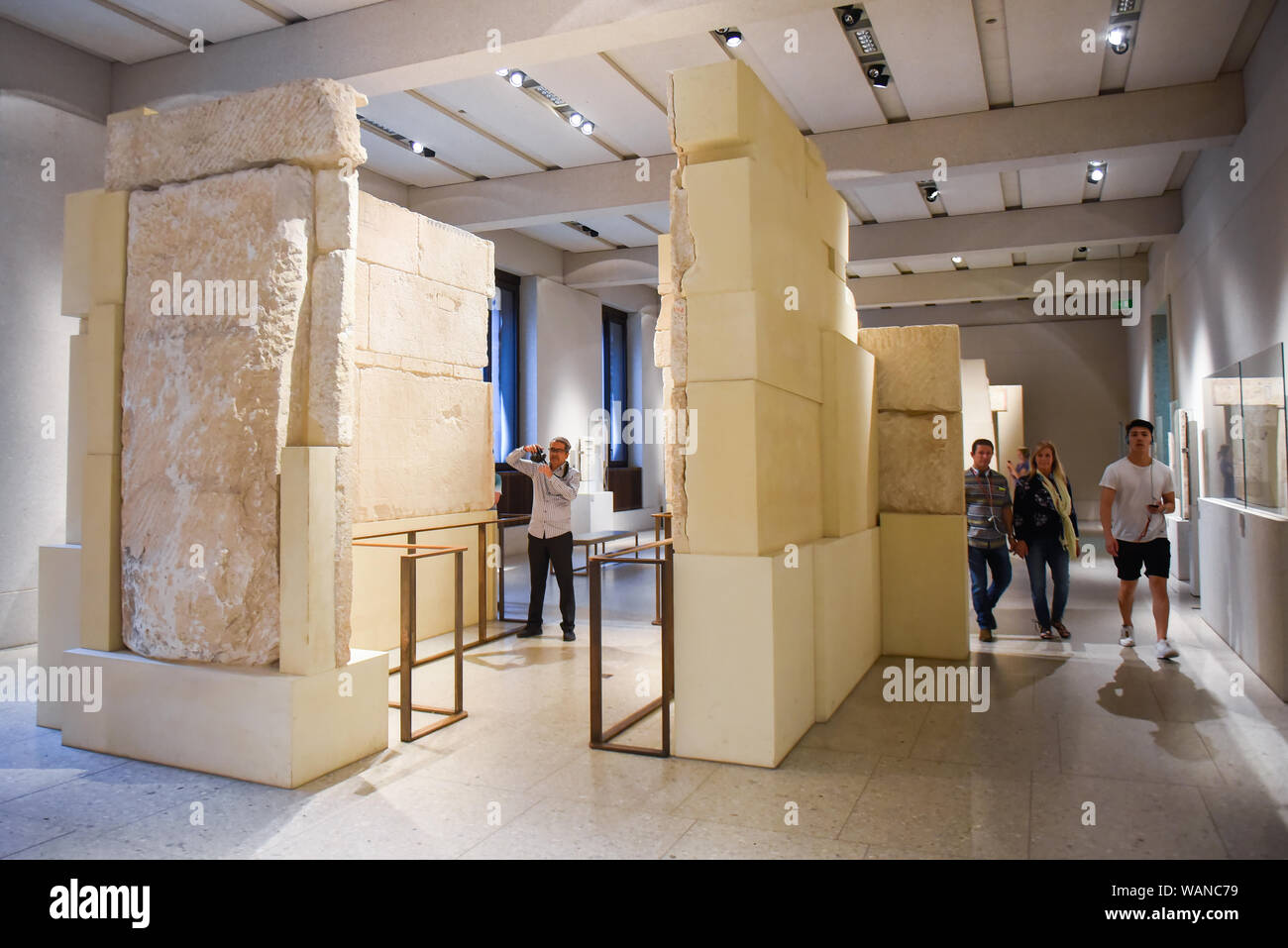 Berlin, Germany. 20th Aug, 2019. Visitors admire an artefact as they ...