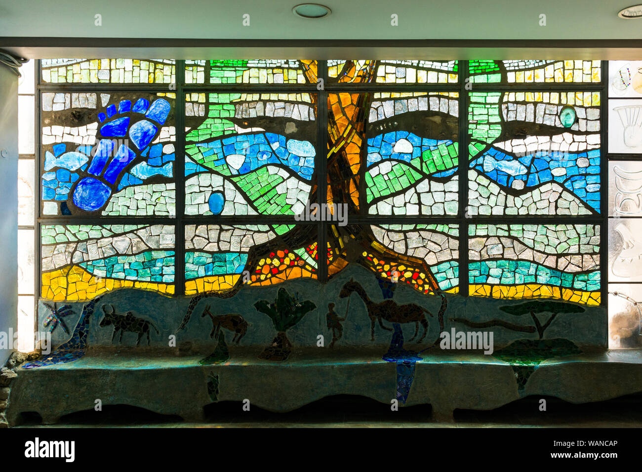 Recycled glass blocks hi-res stock photography and images - Alamy