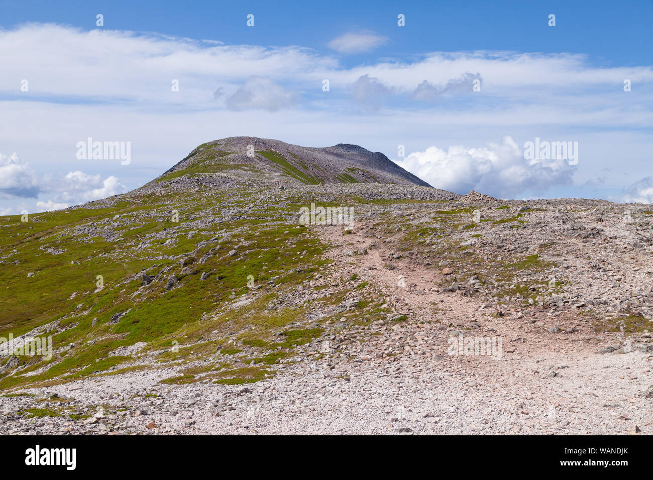 Schiehallion hi-res stock photography and images - Alamy