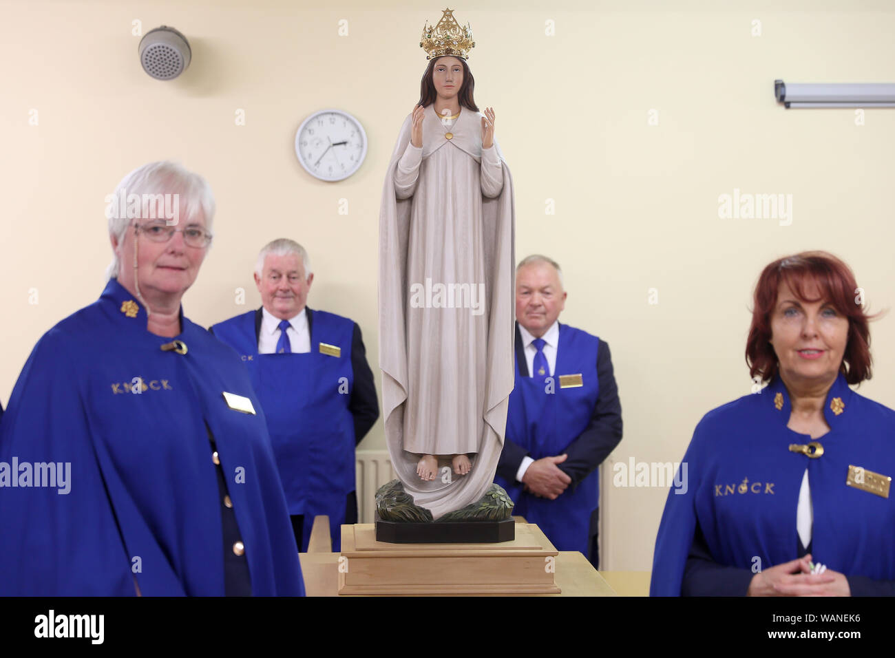Members of 'Cairde Mhuire' with the new processional statue of Our Lady ...