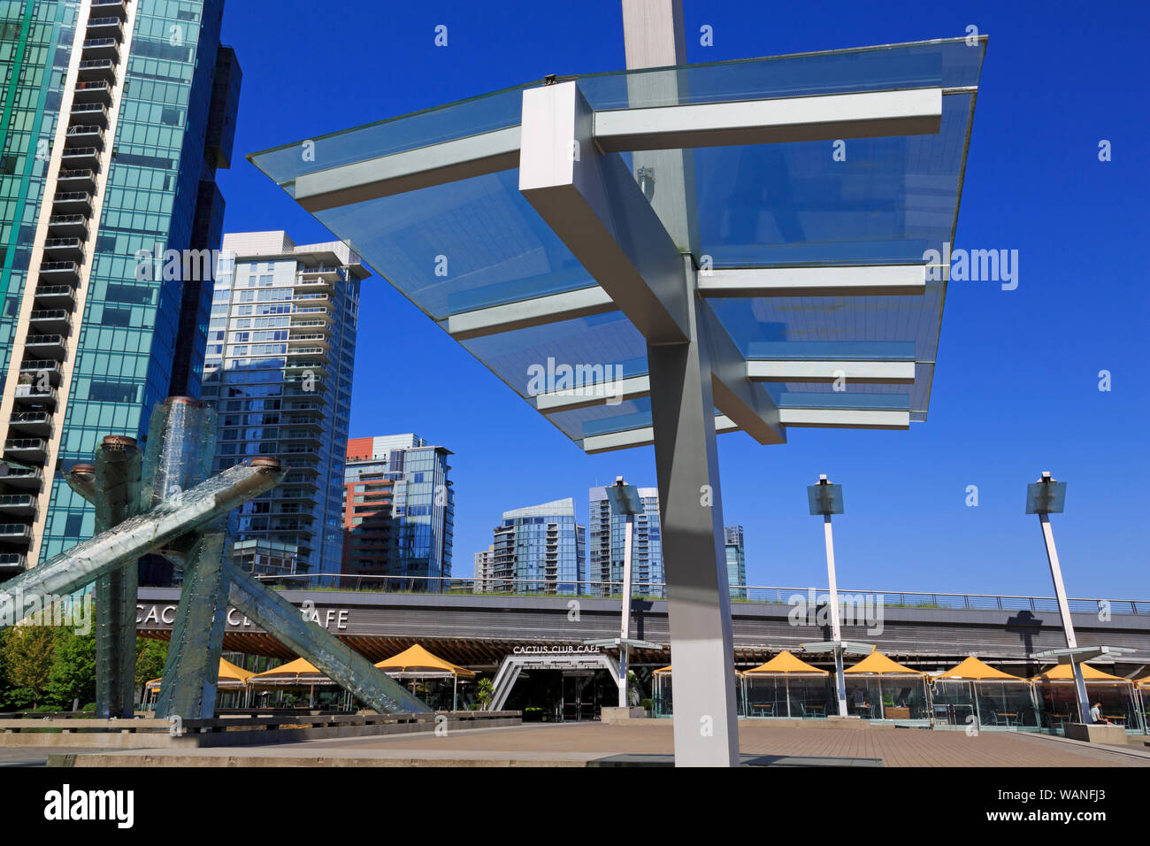 Jack poole plaza vancouver waterfront hi-res stock photography and ...