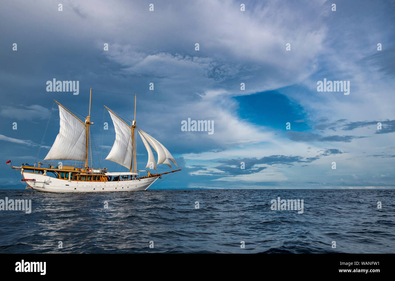 Raja ampat transportation hi-res stock photography and images - Alamy