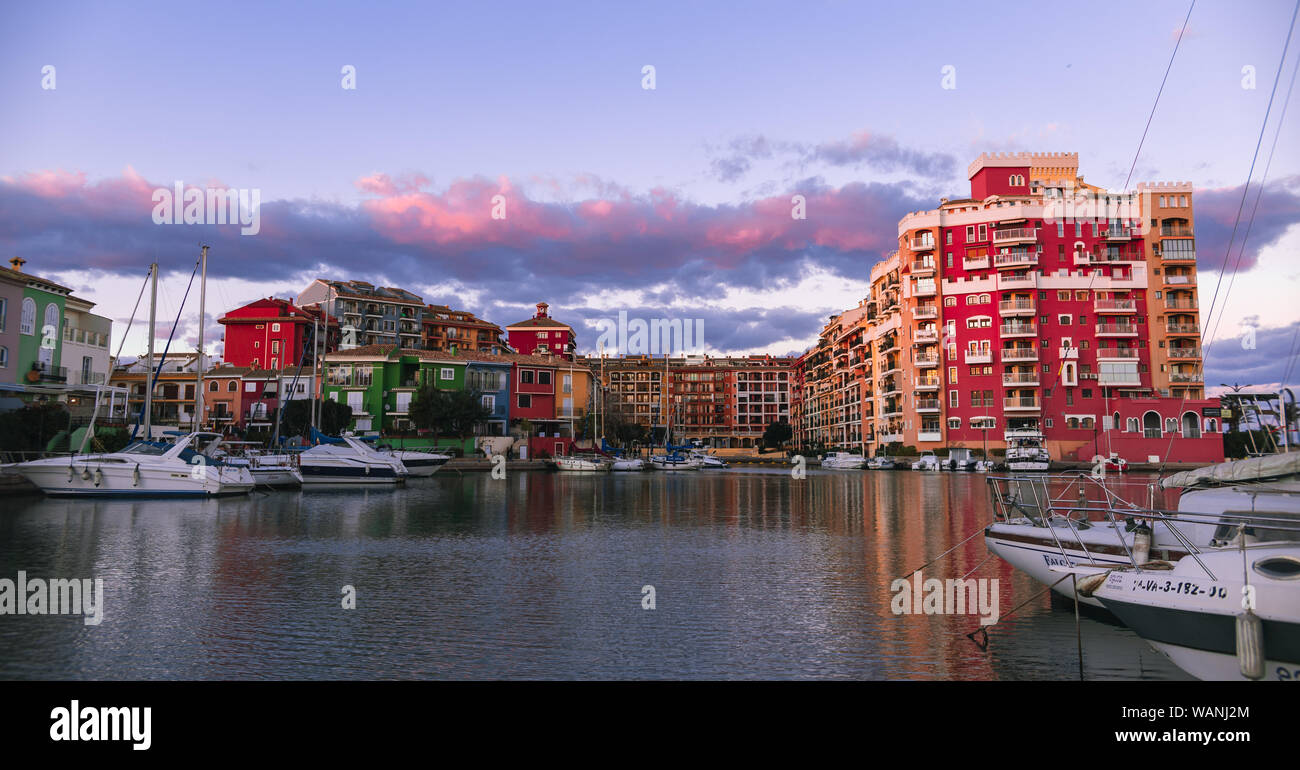 Valencia port hi-res stock photography and images - Alamy