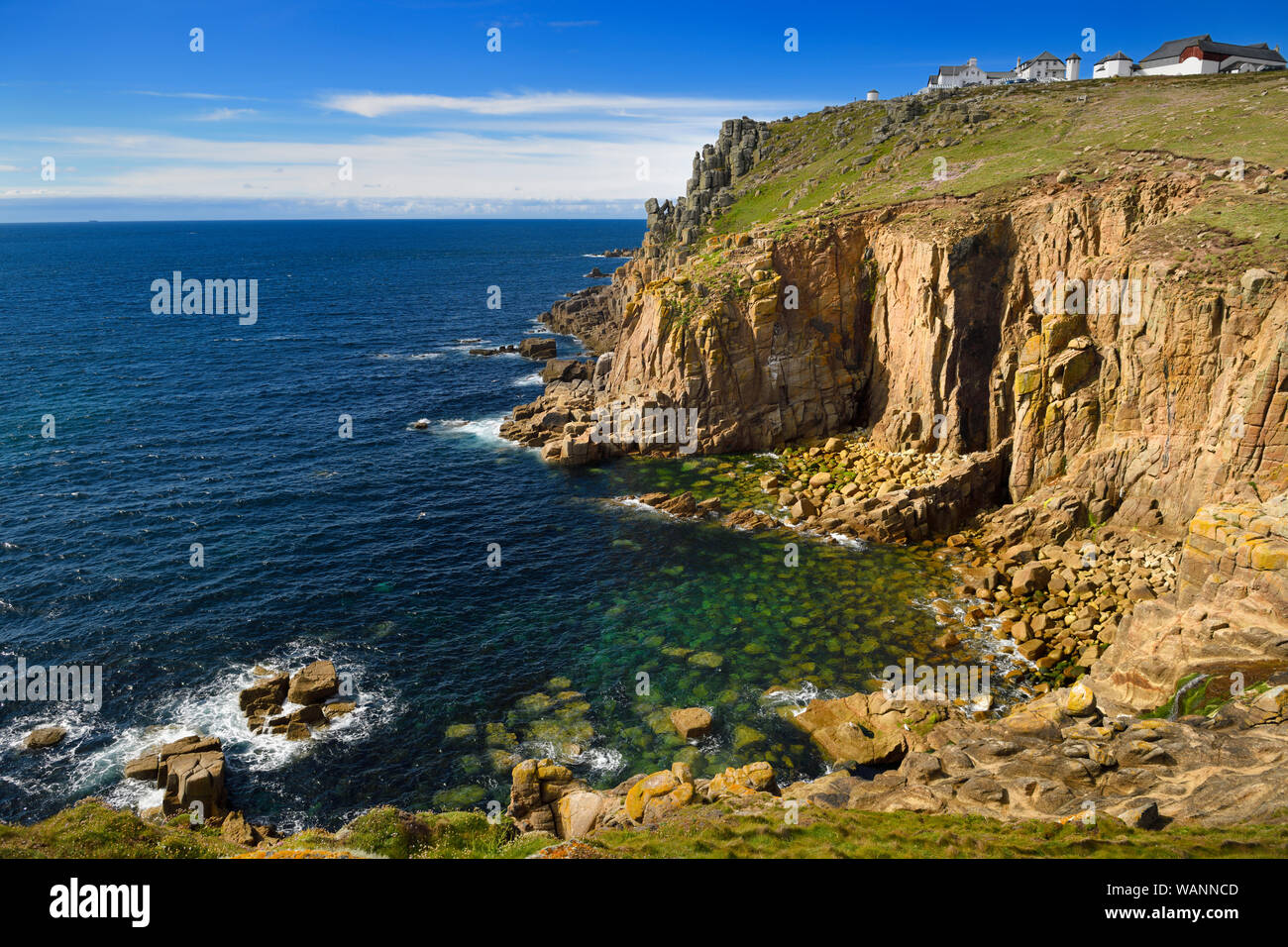 Trevescan cliff hi-res stock photography and images - Alamy