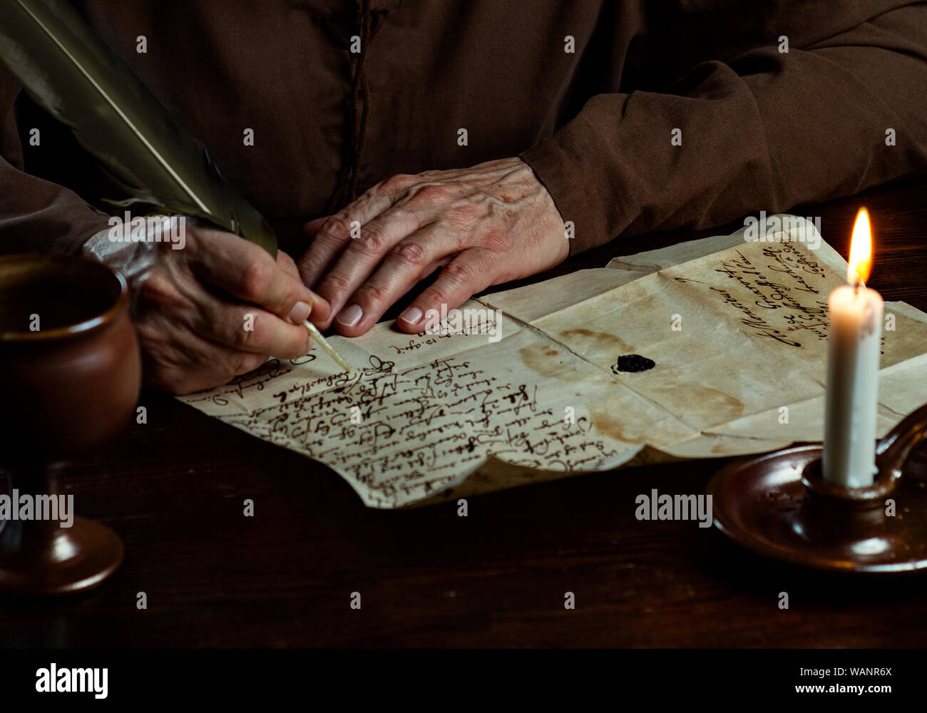 medieval writer hands Stock Photo - Alamy