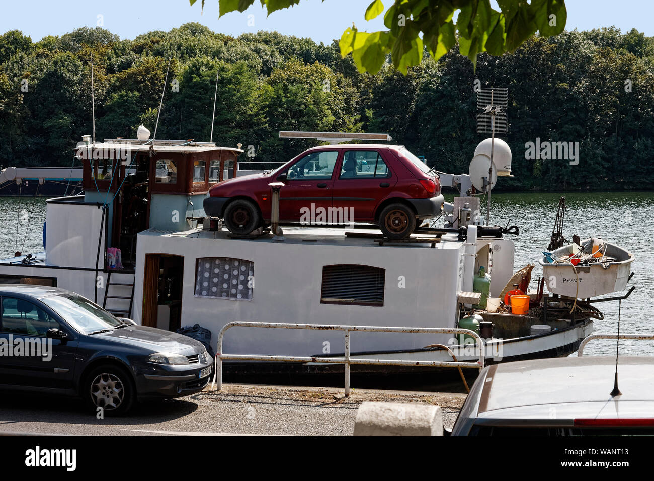 Car barge hi-res stock photography and images - Alamy
