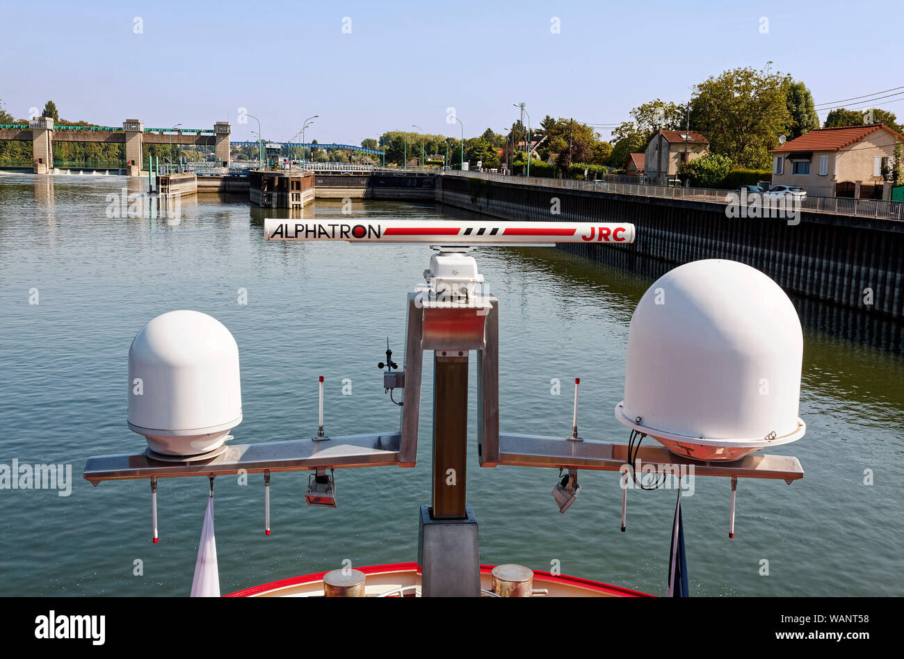 Marine radar control hi-res stock photography and images - Alamy