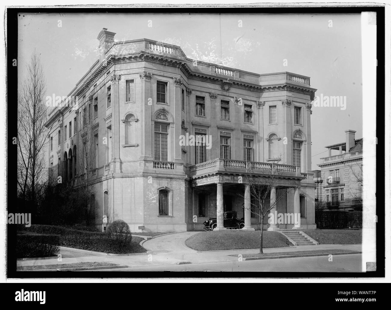 The cuban embassy hi-res stock photography and images - Alamy