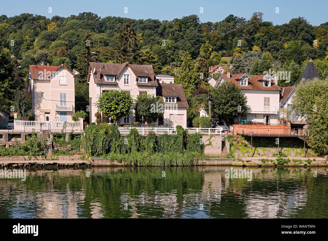 Seine river scene hi-res stock photography and images - Alamy