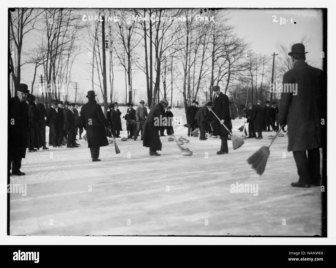 Curling history hi-res stock photography and images - Alamy