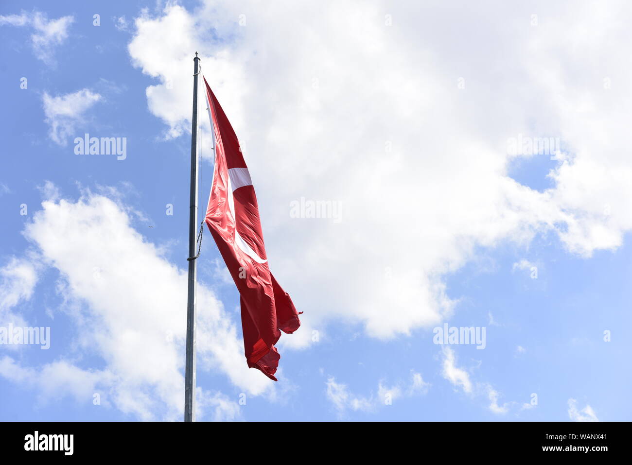 Waving flag turkey flagpole hi-res stock photography and images - Alamy
