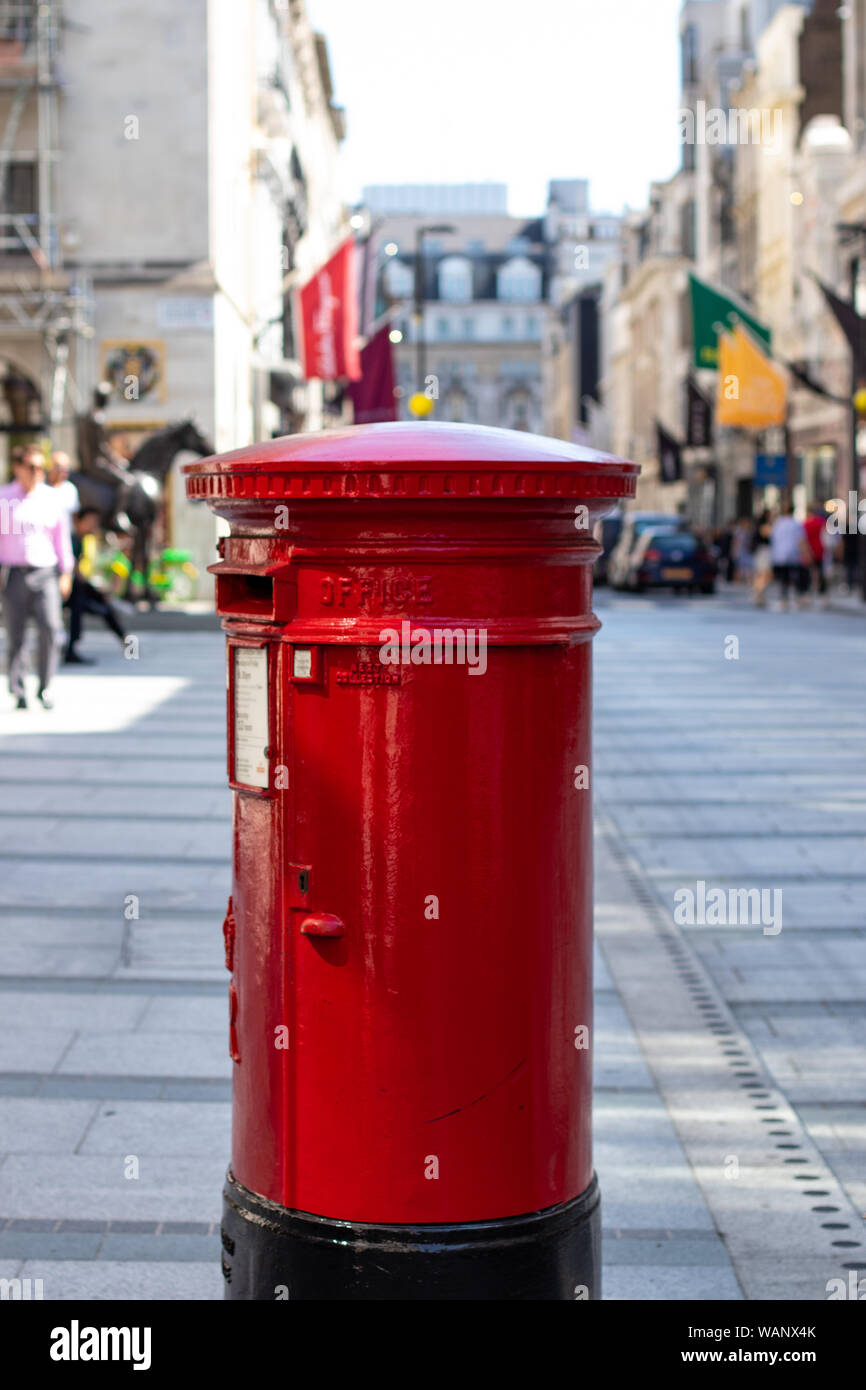 Pillar box london victorian hi-res stock photography and images - Alamy