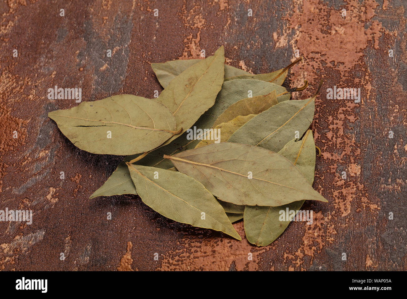 Dry laurel leaves - ready for cooking Stock Photo - Alamy