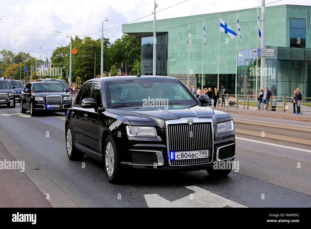 News politics cars hi-res stock photography and images - Alamy