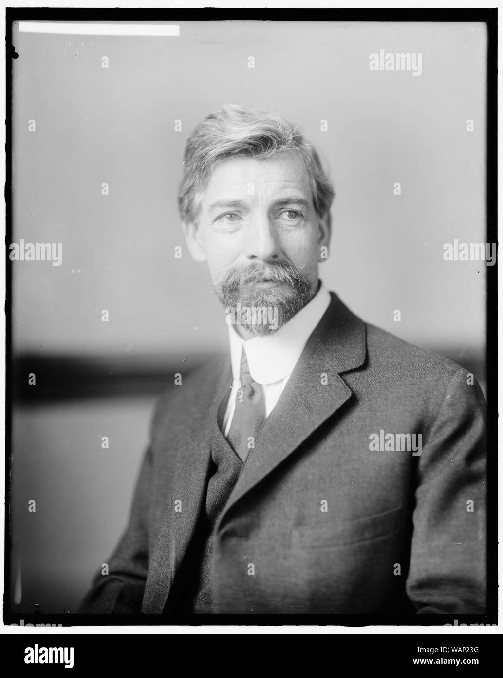 L davis Cut Out Stock Images & Pictures - Alamy