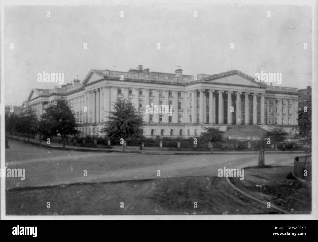 Washington treasury building exterior hi-res stock photography and ...