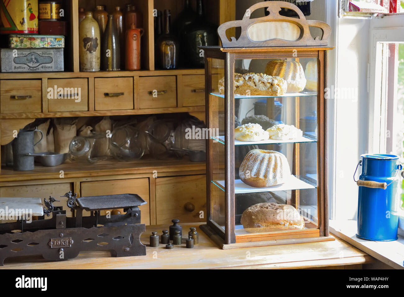 Old bakery shop interior hi-res stock photography and images - Alamy