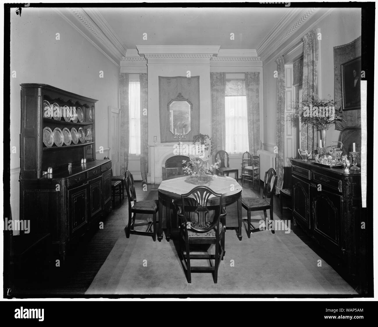 DODD, ALVIN, MRS., HOME INTERIOR Stock Photo - Alamy