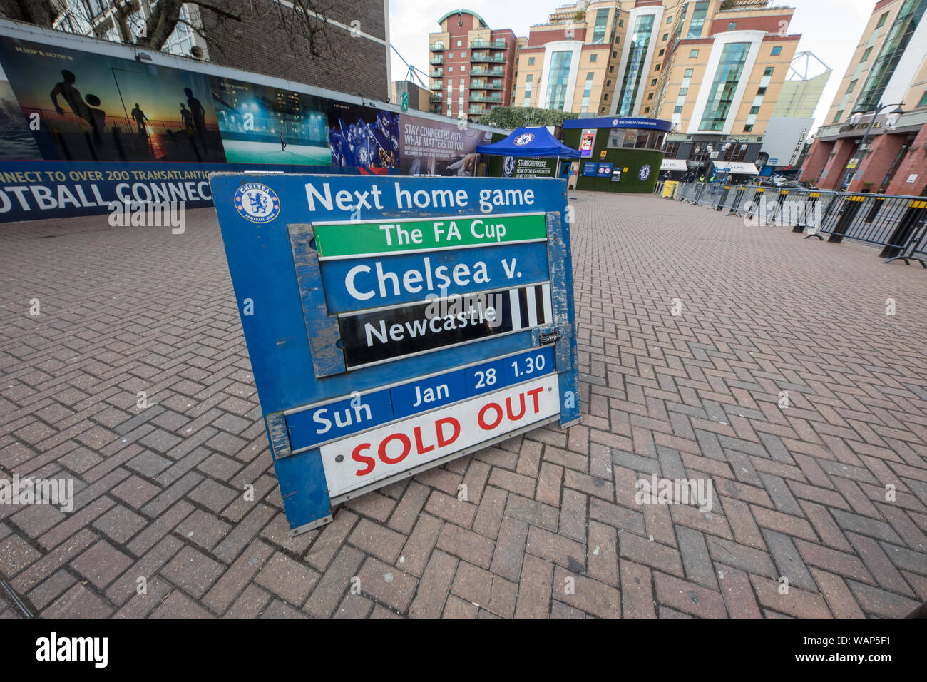 Stadium seating at stamford bridge hi-res stock photography and images ...