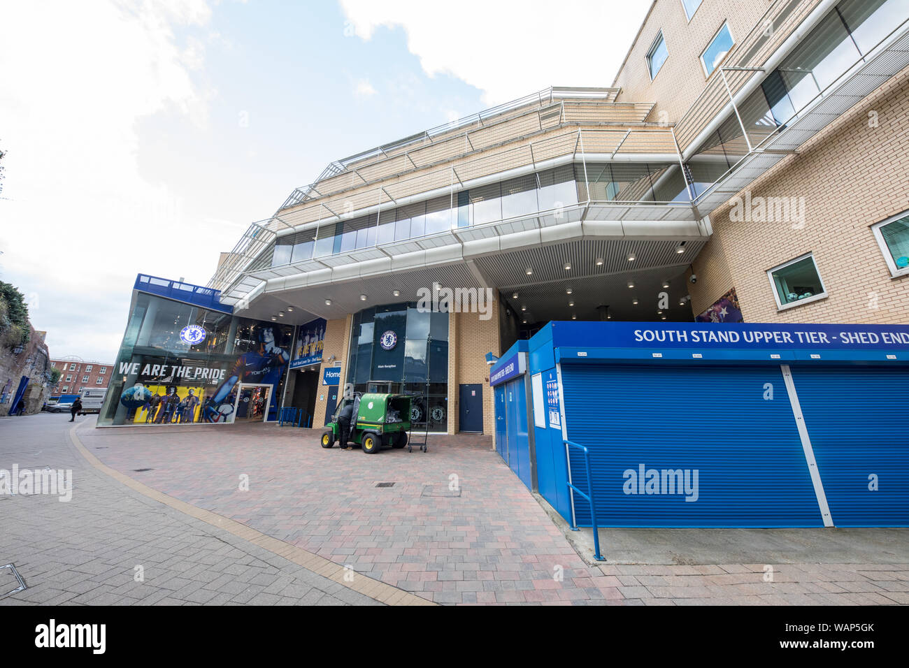 Stamford_bridge hi-res stock photography and images - Alamy