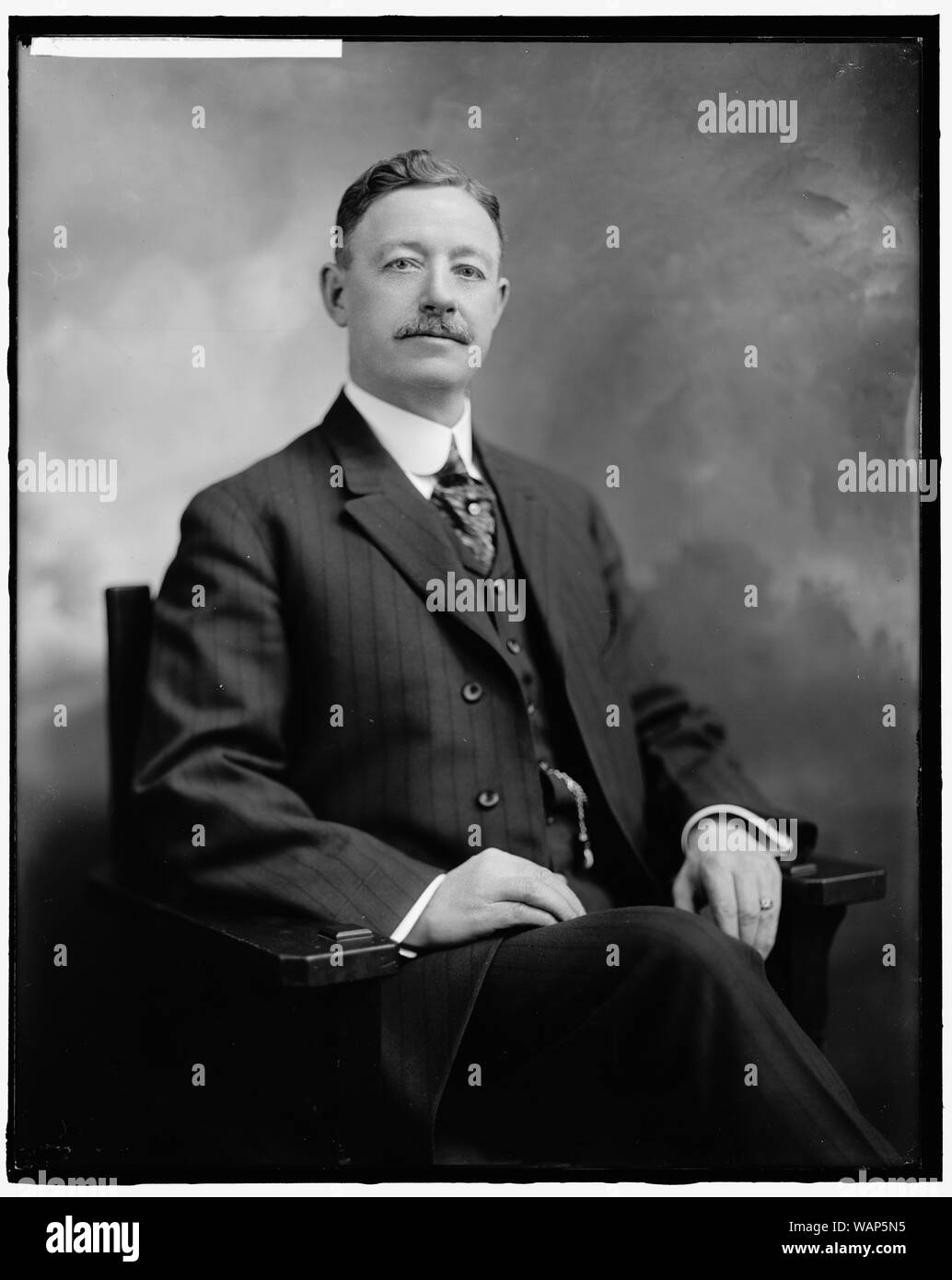 Dooling hi-res stock photography and images - Alamy