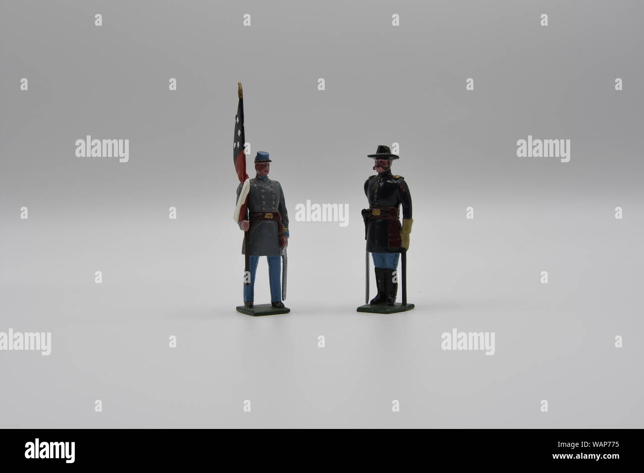 U.S. Civil War Union and Confederate Toy Soldiers Stock Photo - Alamy