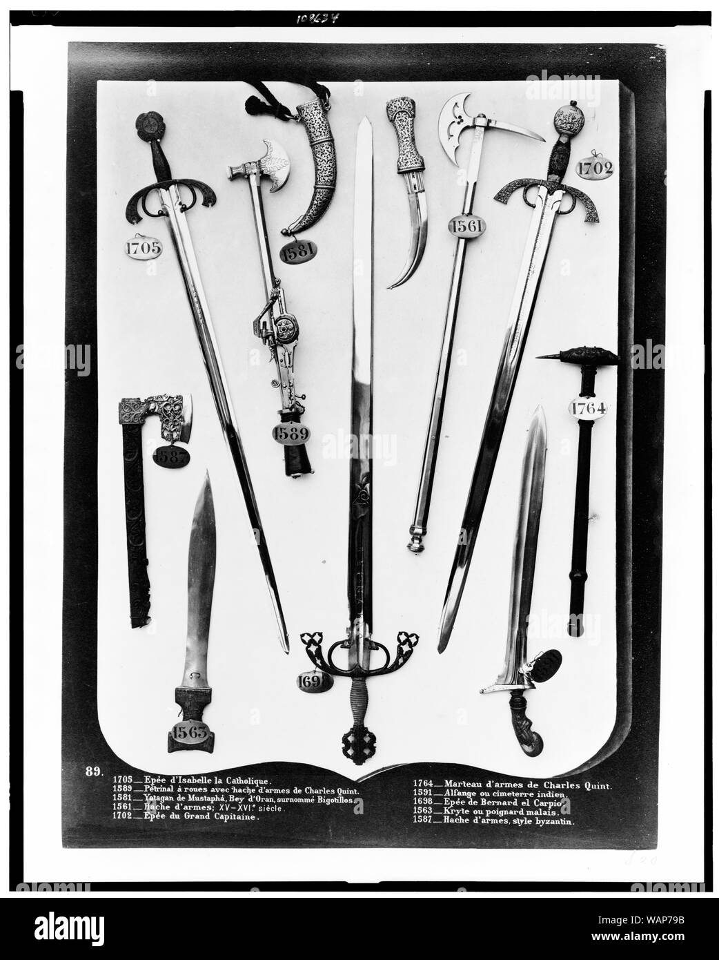 Types Of Swords And Daggers