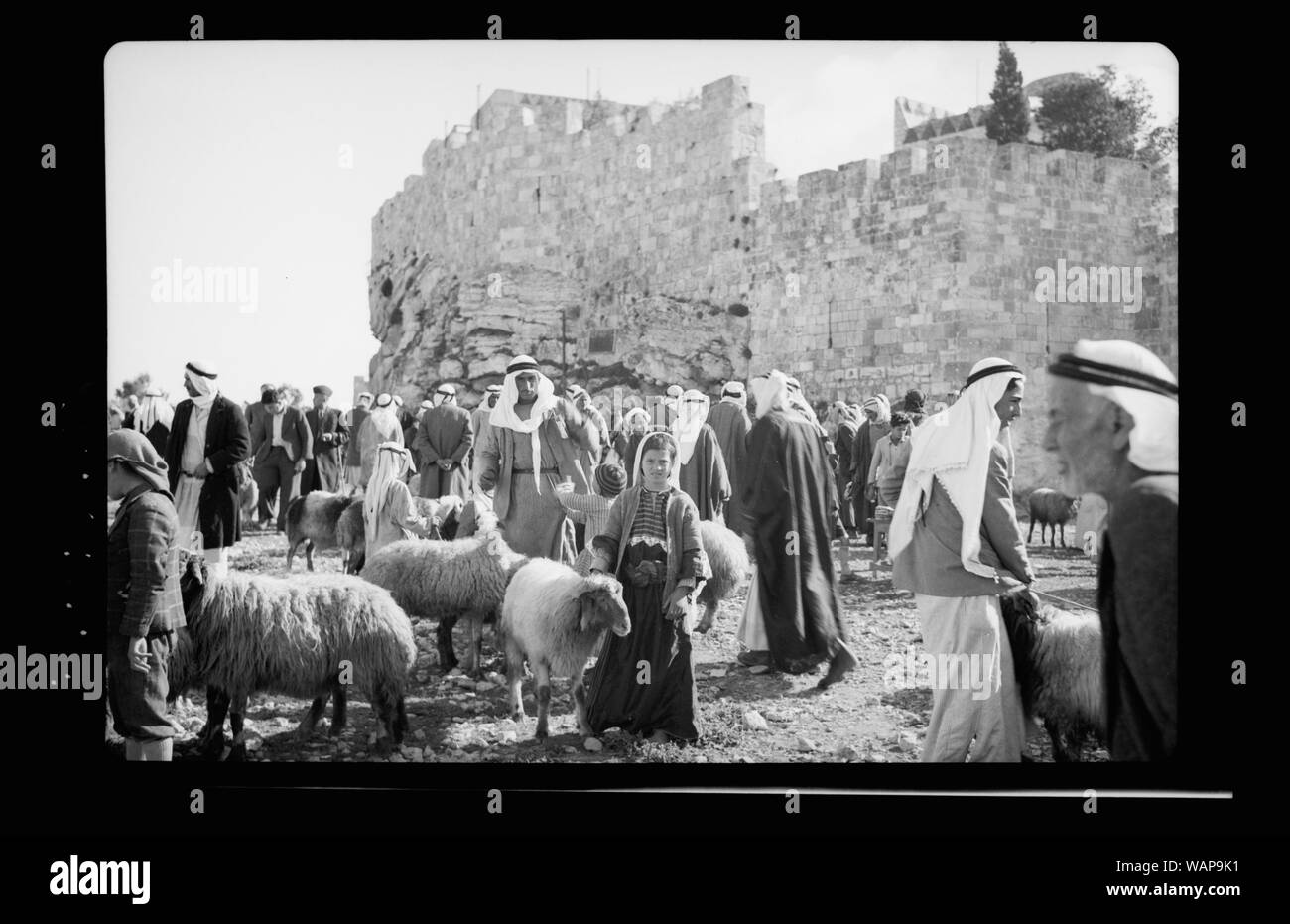 Ottoman gates Black and White Stock Photos & Images - Alamy