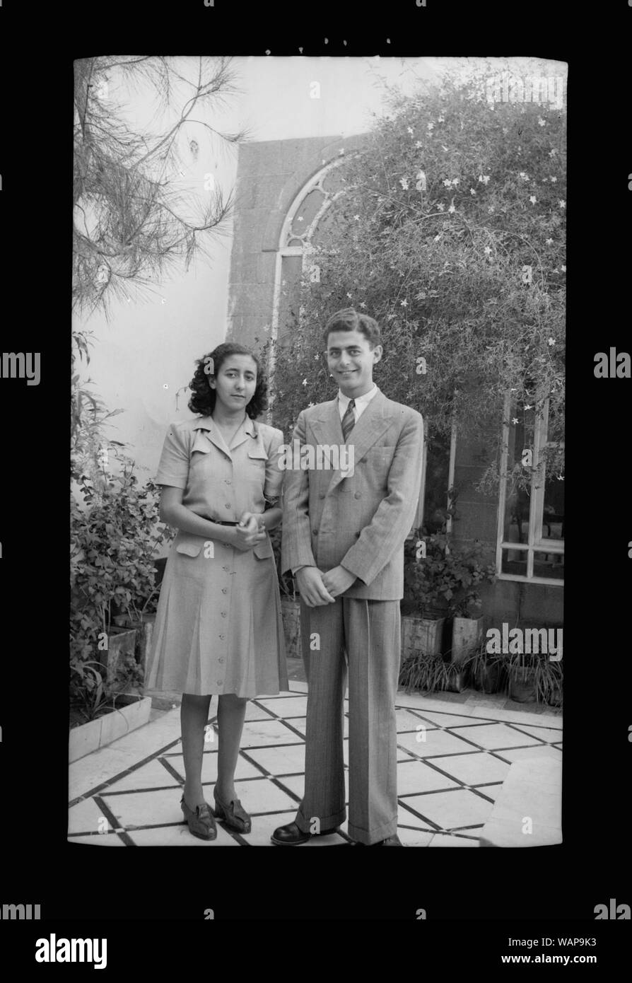 Here come the habibs hi-res stock photography and images - Alamy