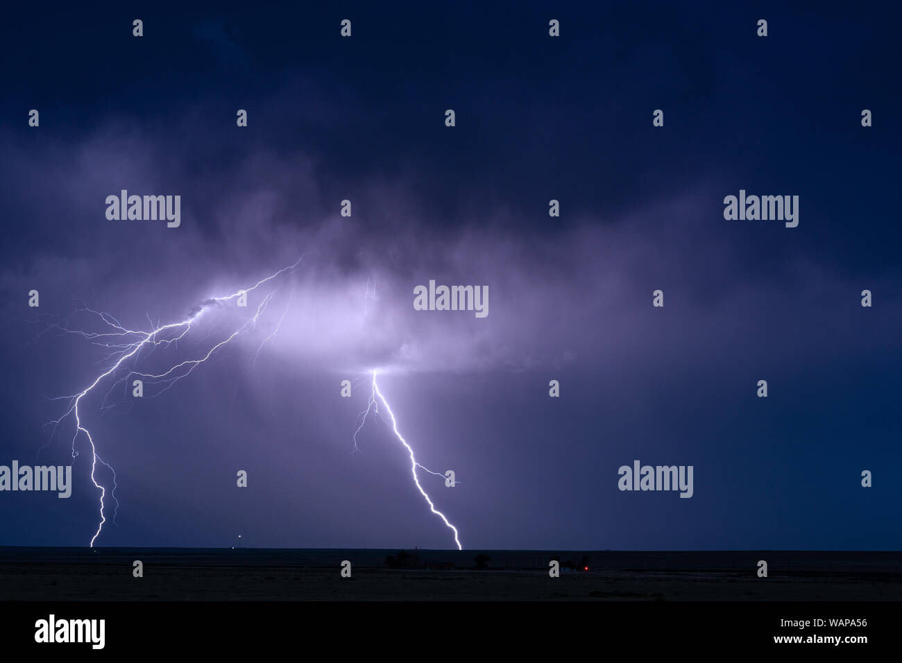 Electric strike hi-res stock photography and images - Alamy