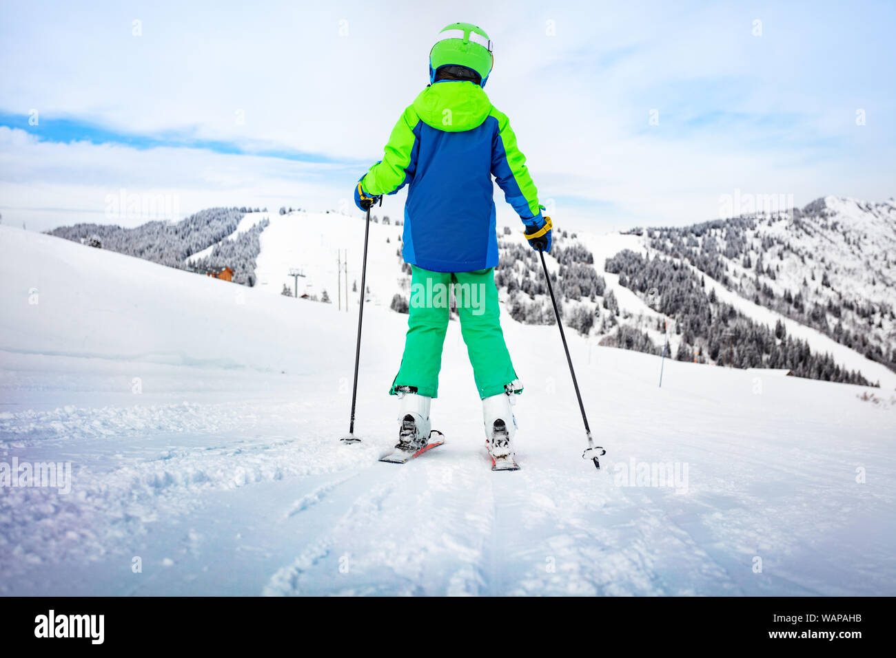 Skier from behind hi-res stock photography and images - Alamy