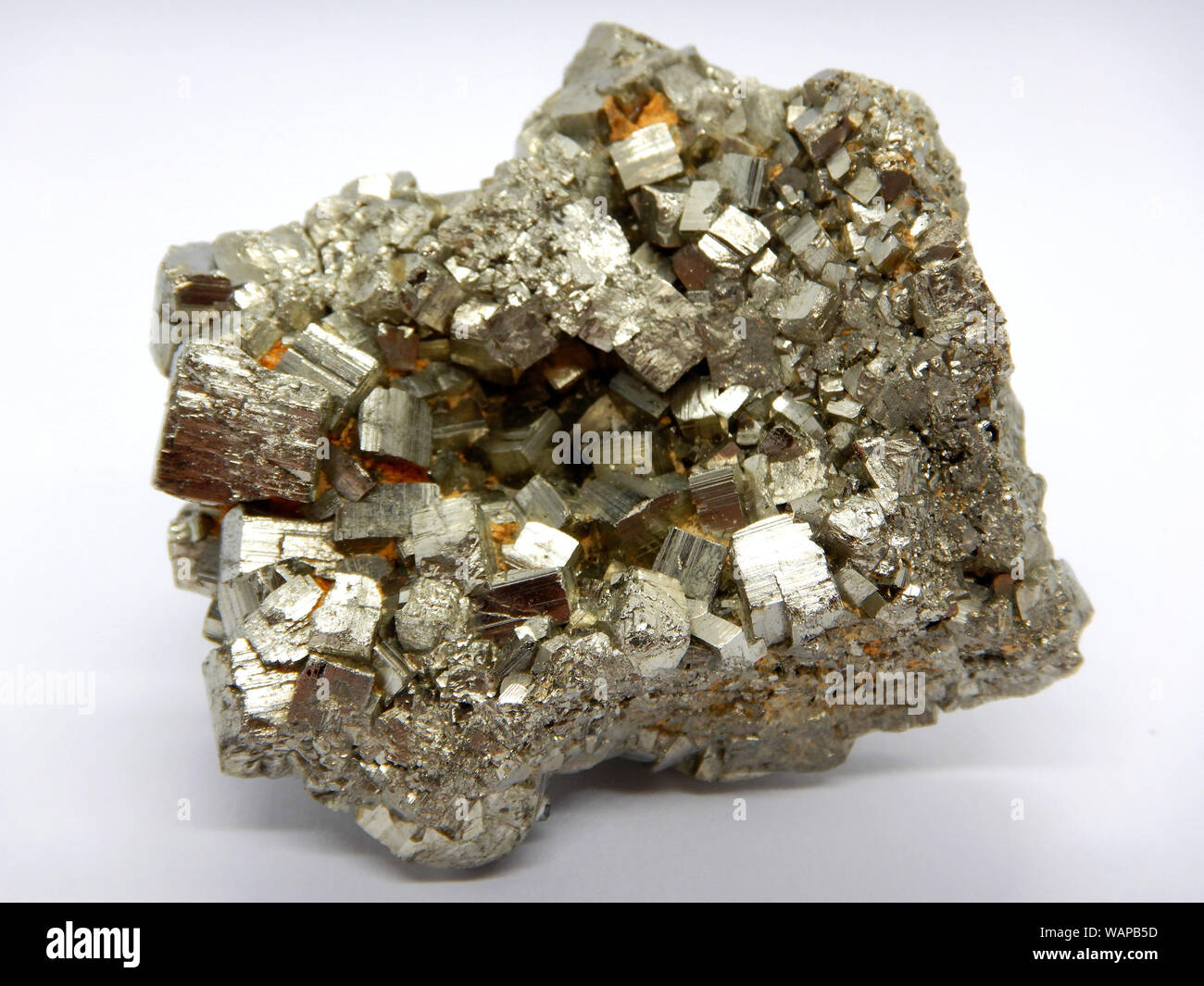 Pyrite sulfide mineral hi-res stock photography and images - Alamy