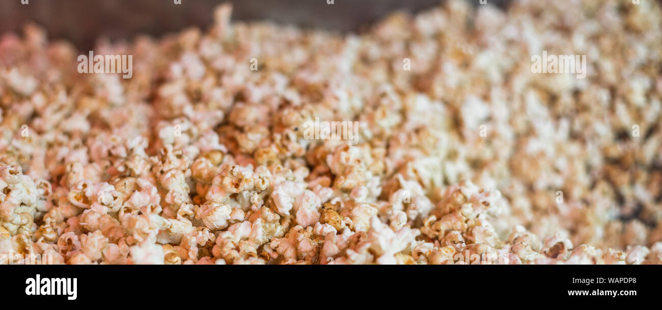 Close up of popcorn at a street food market Stock Photo - Alamy