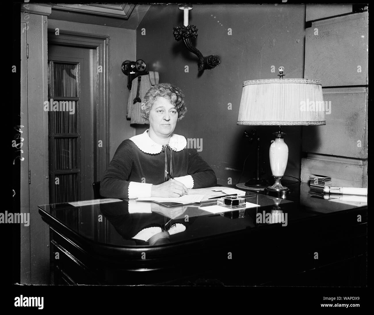 Judge watts hi-res stock photography and images - Alamy