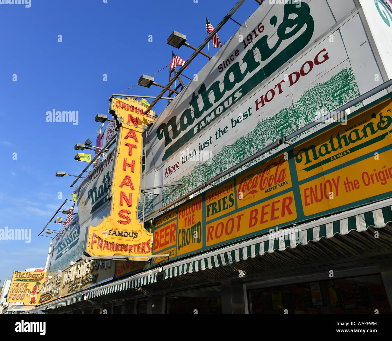 Nathans hot dog coney hi-res stock photography and images - Alamy