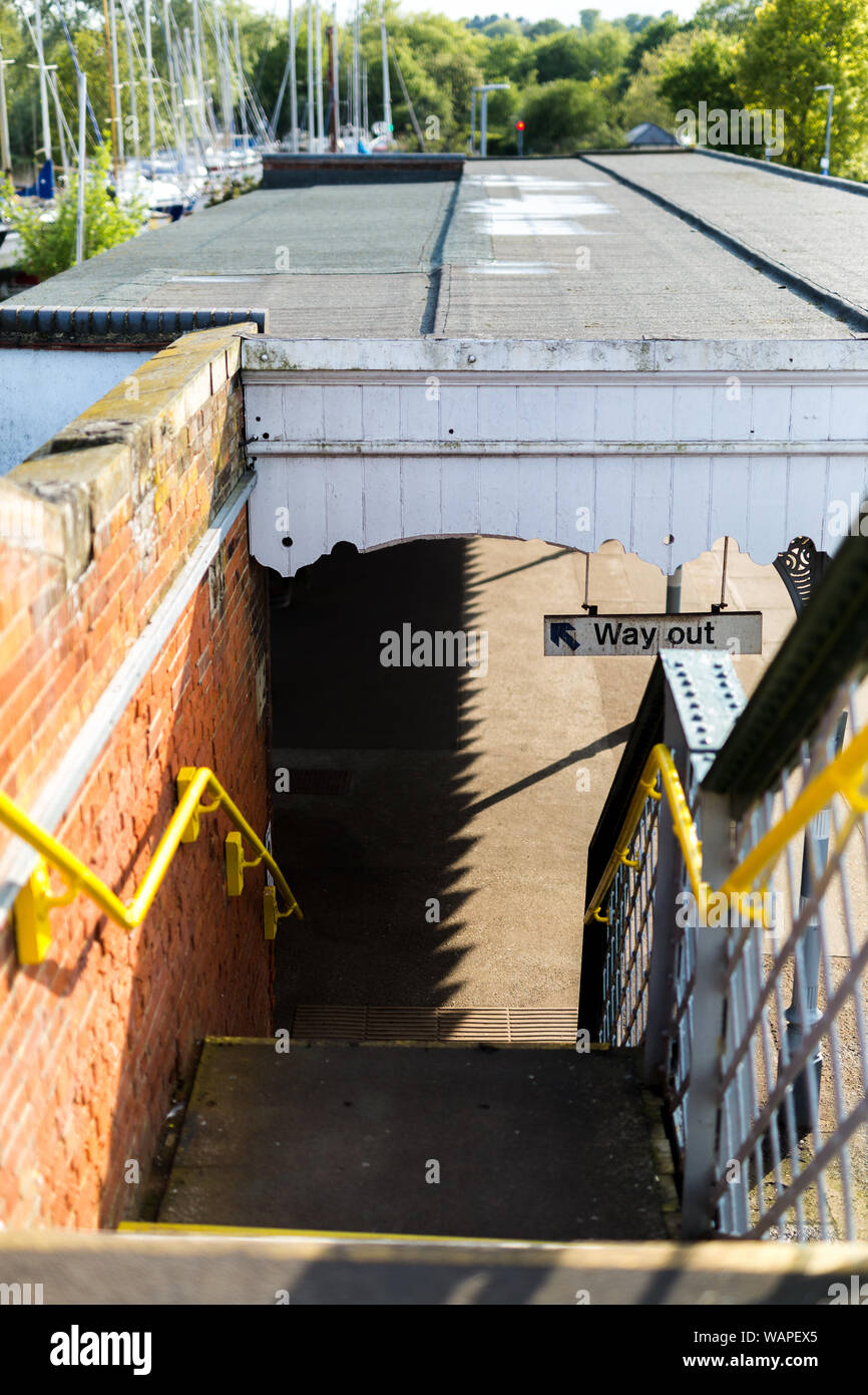 Woodbridge train station hi-res stock photography and images - Alamy