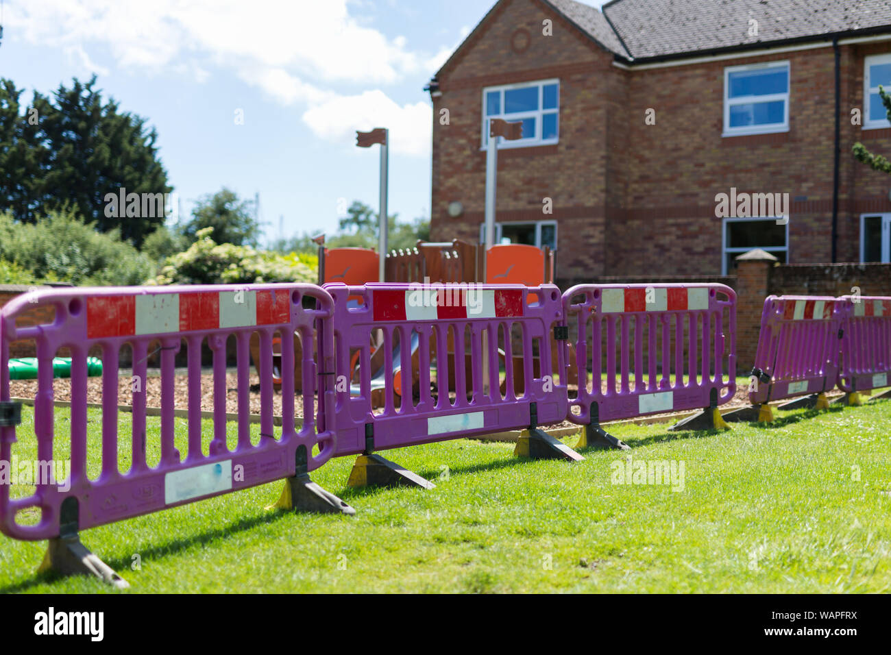 Unsafe construction hi-res stock photography and images - Alamy